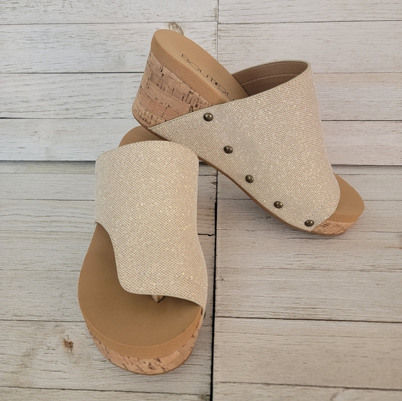 Corkys | Shoes | Corkys Flirty Gold Shimmer Wedges | Poshmark